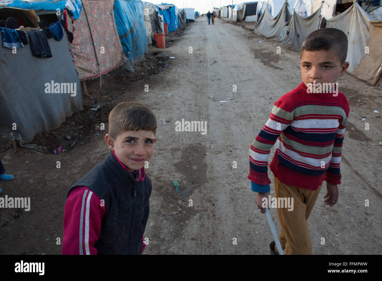 Iraqi children hi-res stock photography and images - Alamy