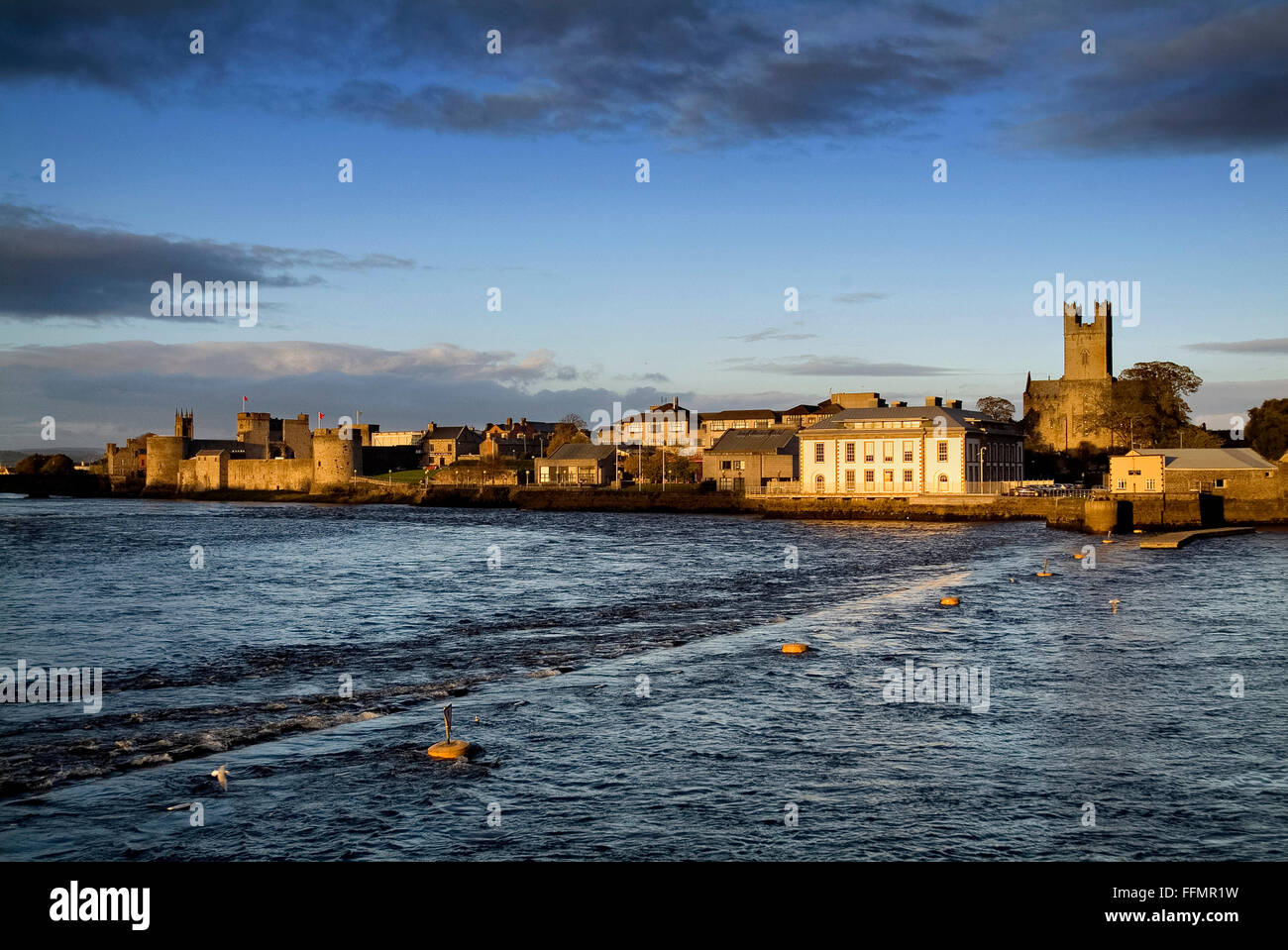 King John's Castle, Limerick Ireland Shannon Stock Photo - Alamy