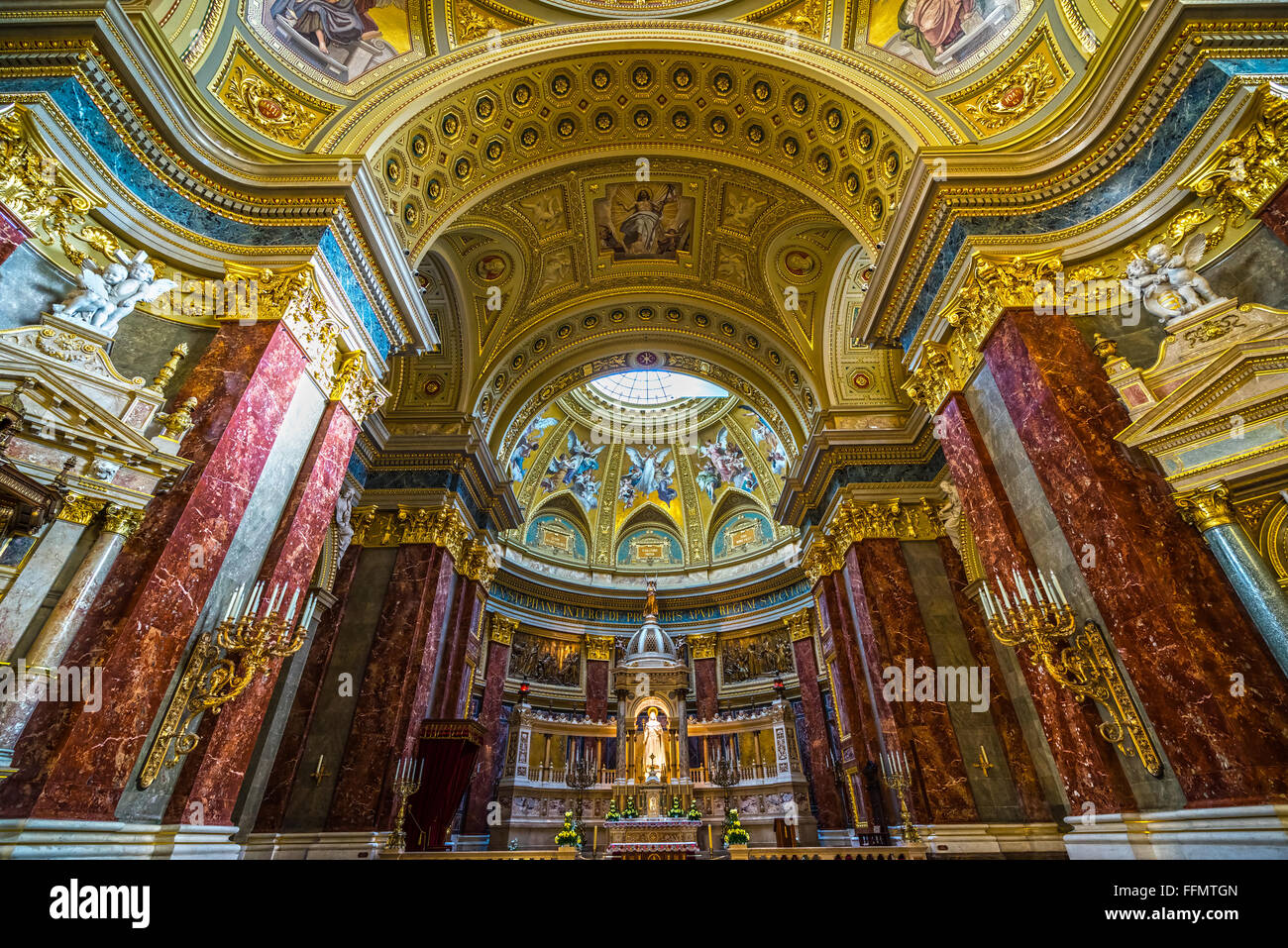 Statue st stephens basilica budapest hi-res stock photography and ...