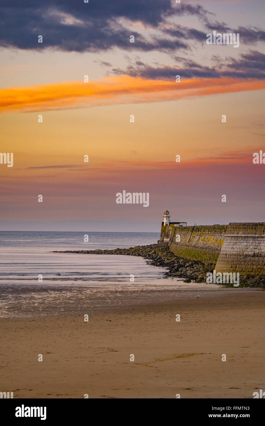 Sunset at Aberdeen Harbours North Breakwater Stock Photo - Alamy