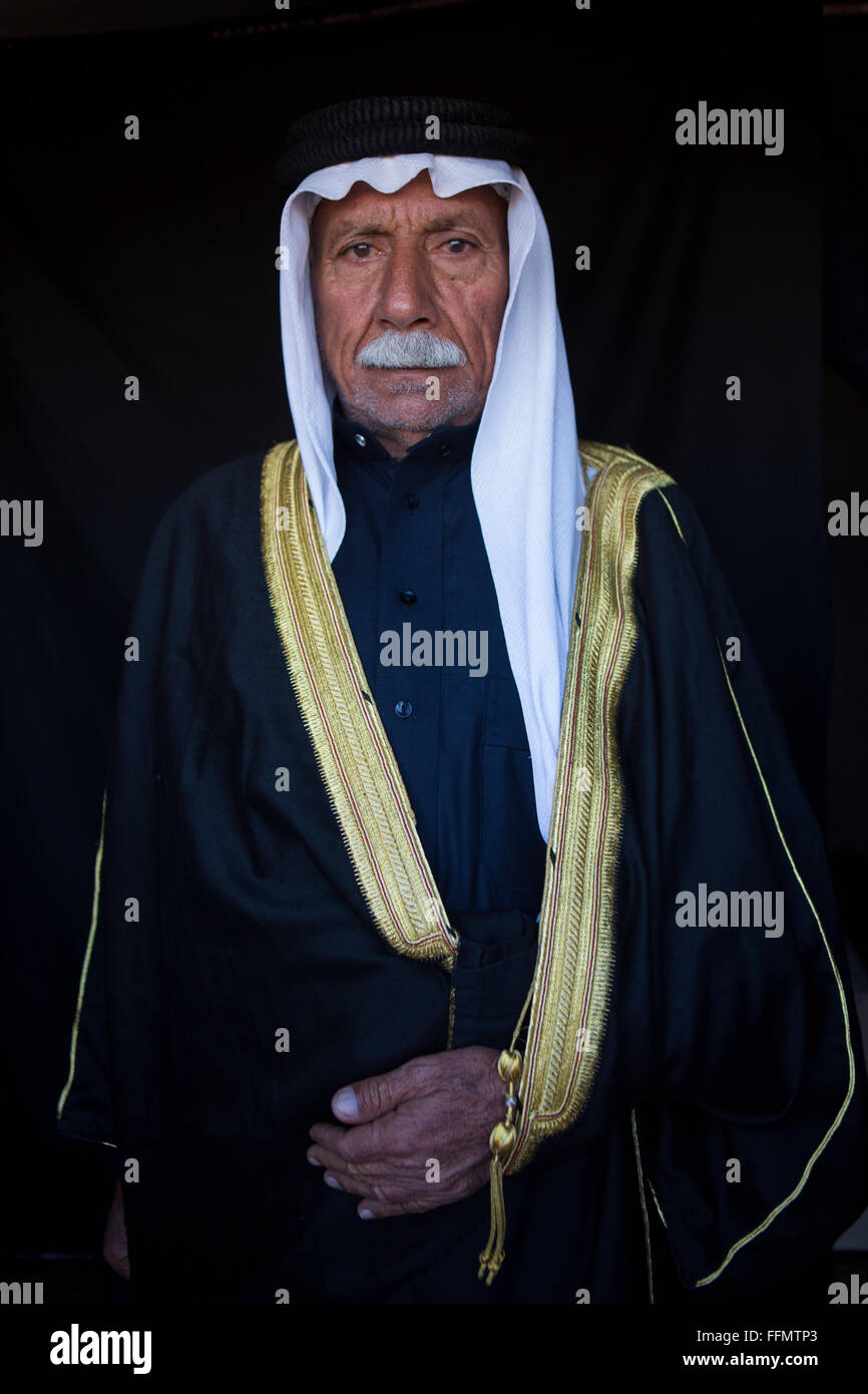 War iraq man hi-res stock photography and images - Alamy