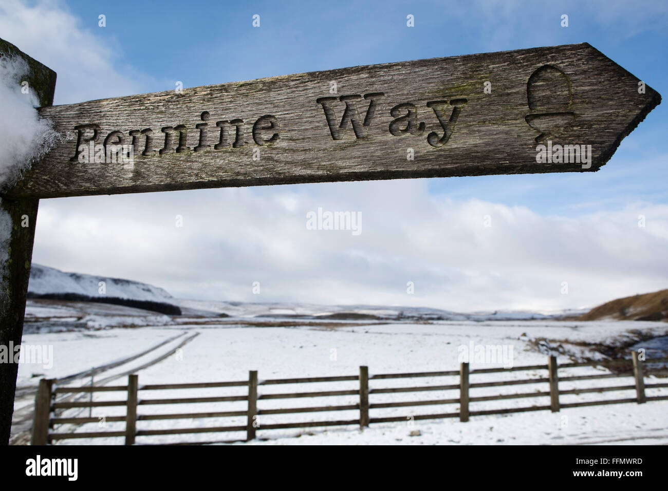 Pennine way sign hi-res stock photography and images - Alamy