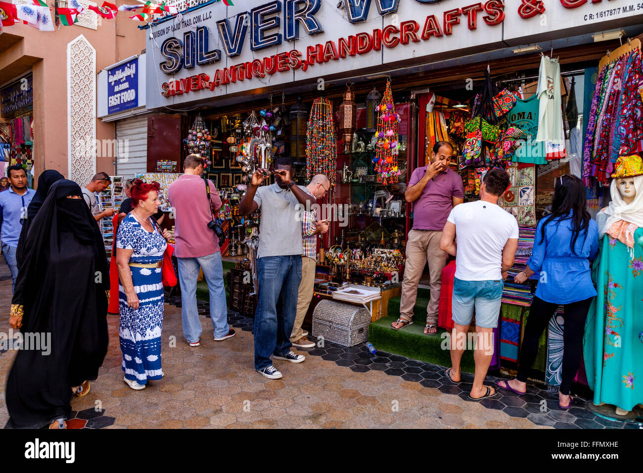 Tourists and Omani People Shopping At The Muttrah Souk (Al Dhalam ...