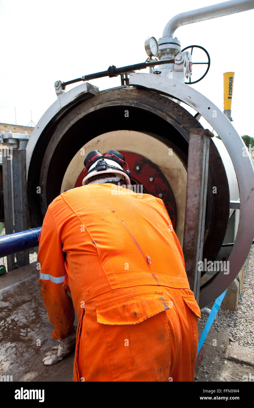 Pipeline inspection, Pigging Stock Photo - Alamy