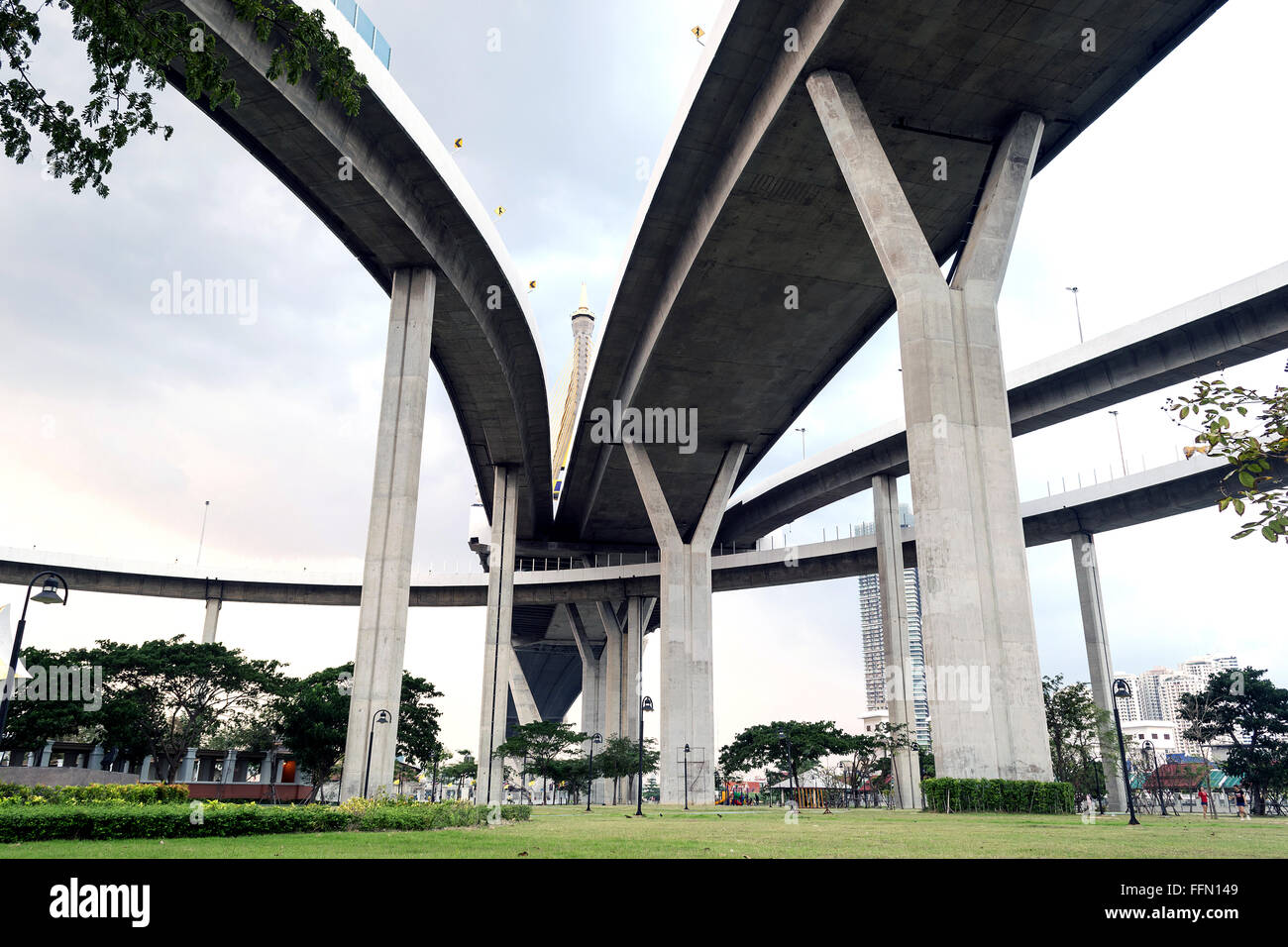 Elevated bridge junction hi-res stock photography and images - Alamy