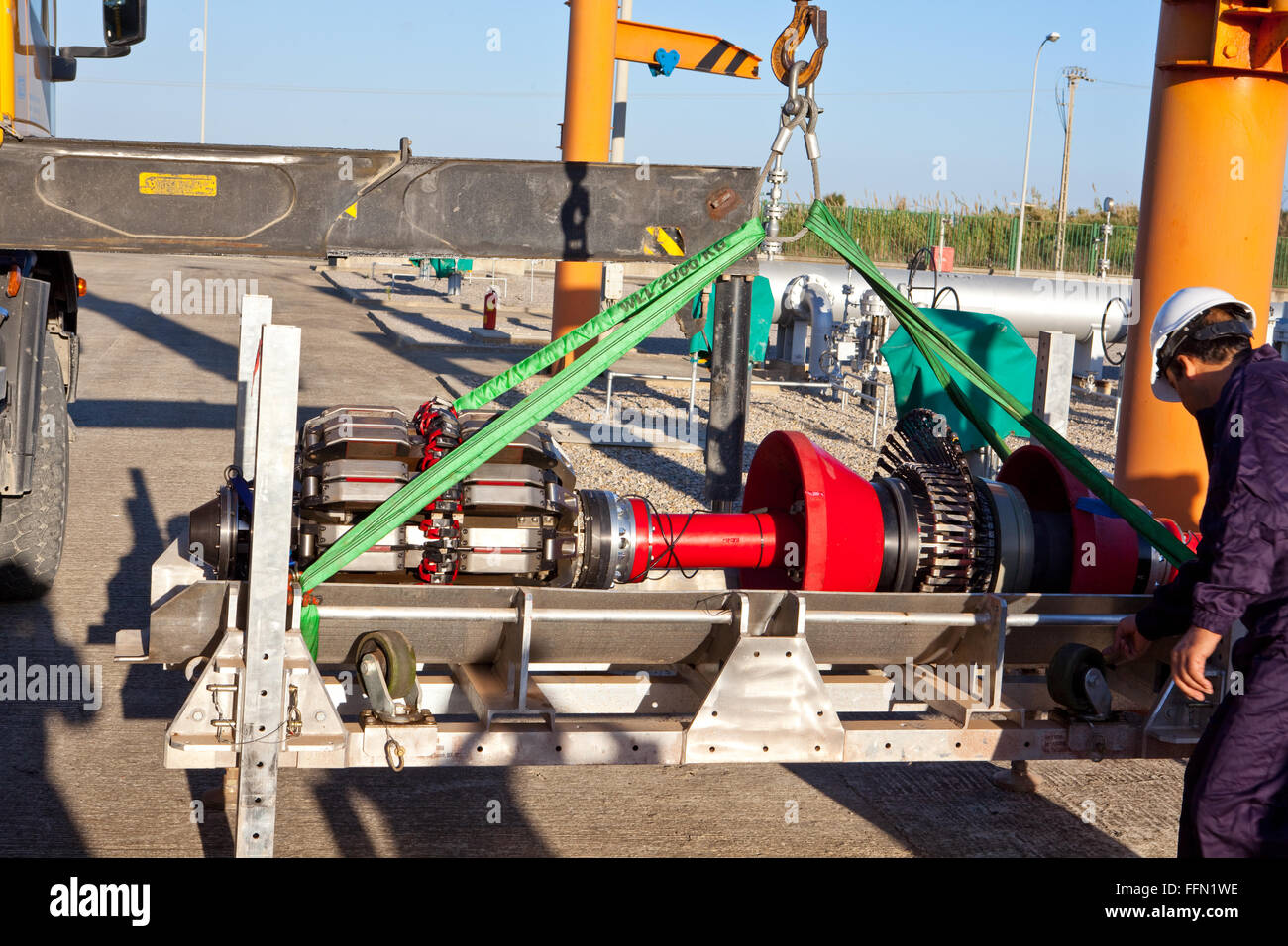 Pipeline pigging hi-res stock photography and images - Alamy