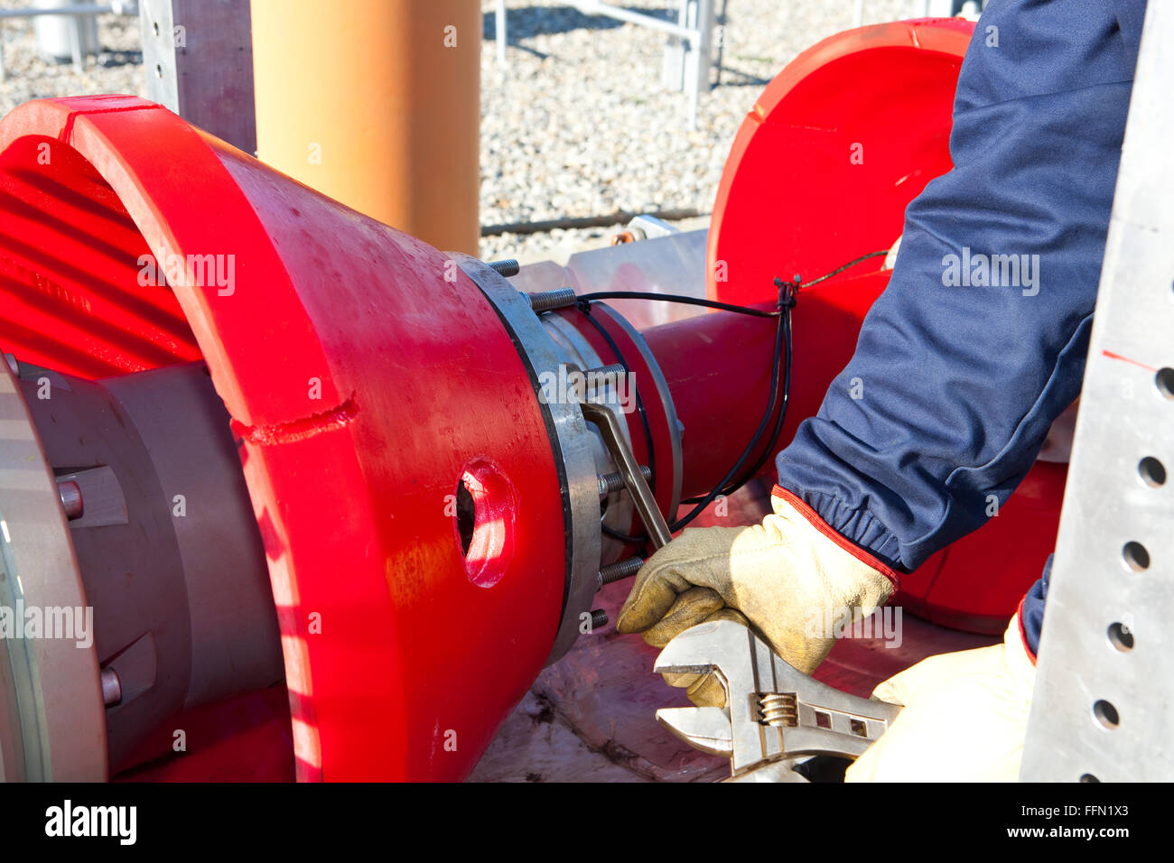 Oil and gas equipment subsea hi-res stock photography and images - Alamy