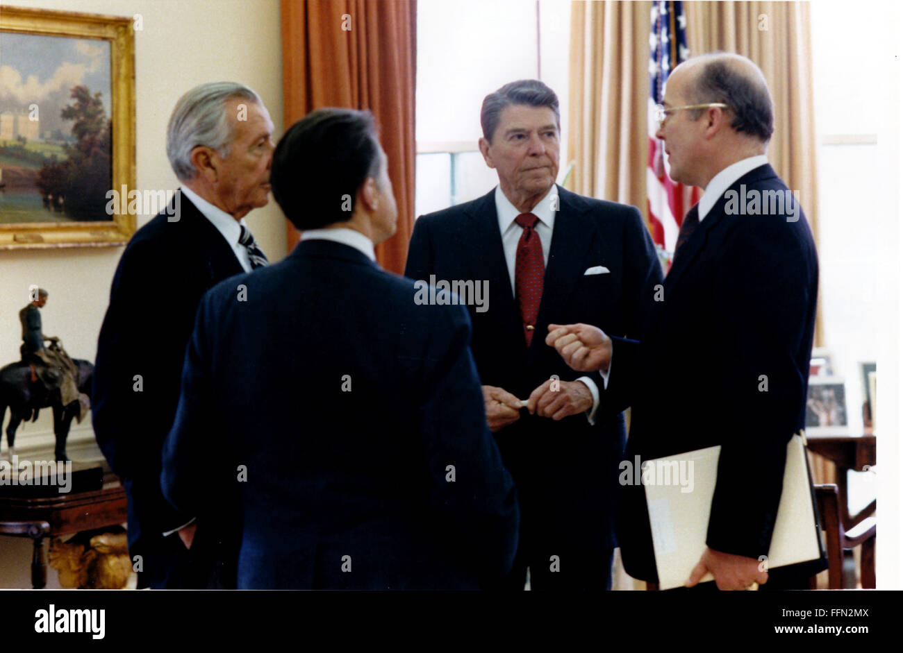 Donald regan hi-res stock photography and images - Alamy