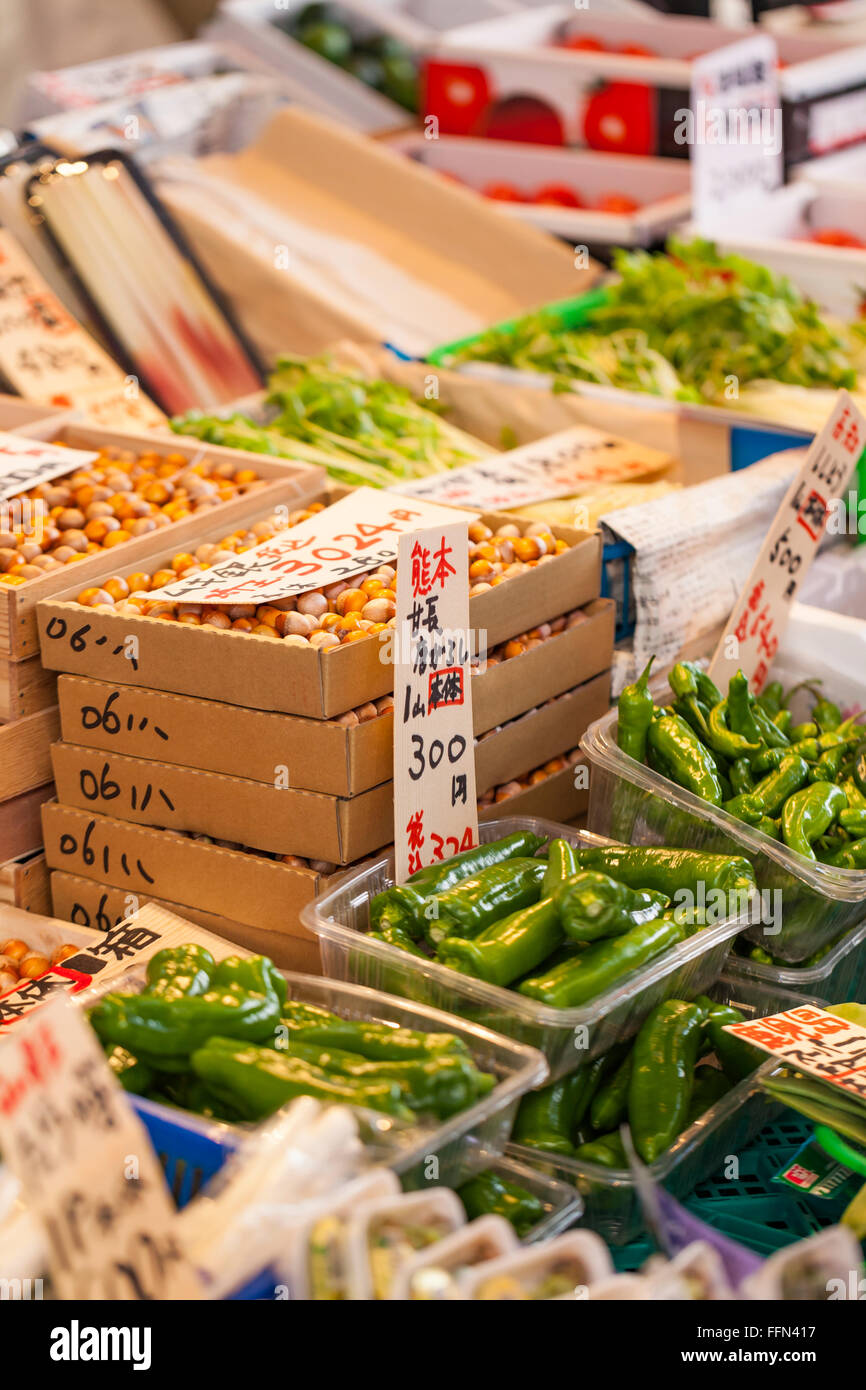 Sale of Japanese traditional products Stock Photo - Alamy