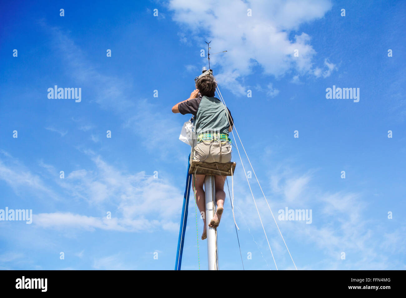 Man climbing mast sailing ship hi-res stock photography and images - Alamy