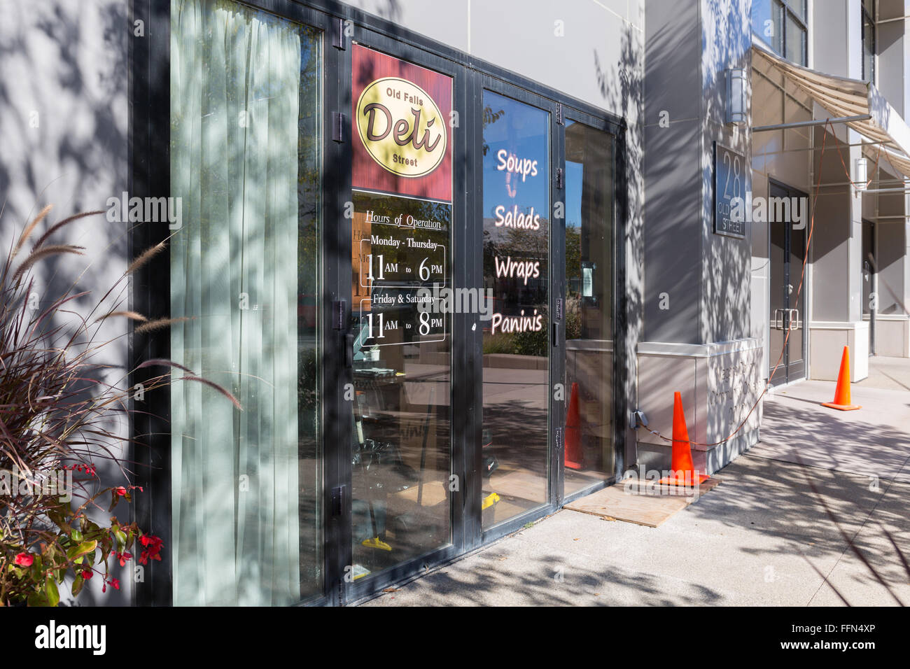 Deli on Old Falls St, Niagara Stock Photo - Alamy