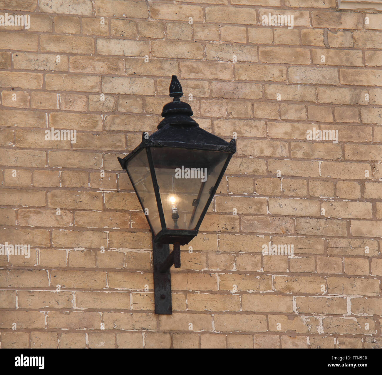 Wall mounted street lamp hi-res stock photography and images - Alamy