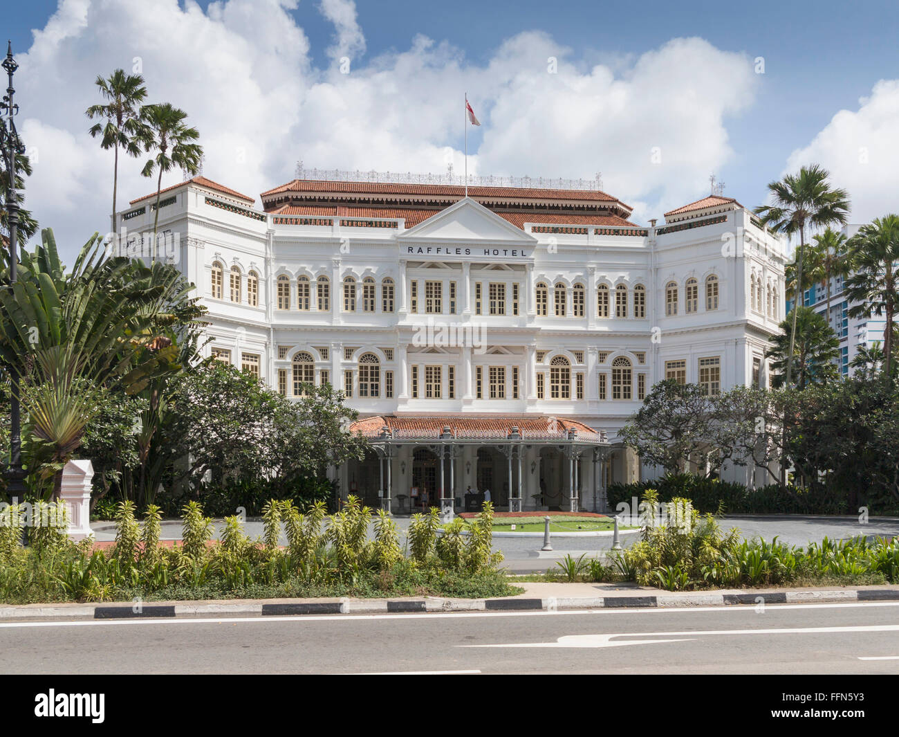 The raffles singapore hotel hi-res stock photography and images - Alamy