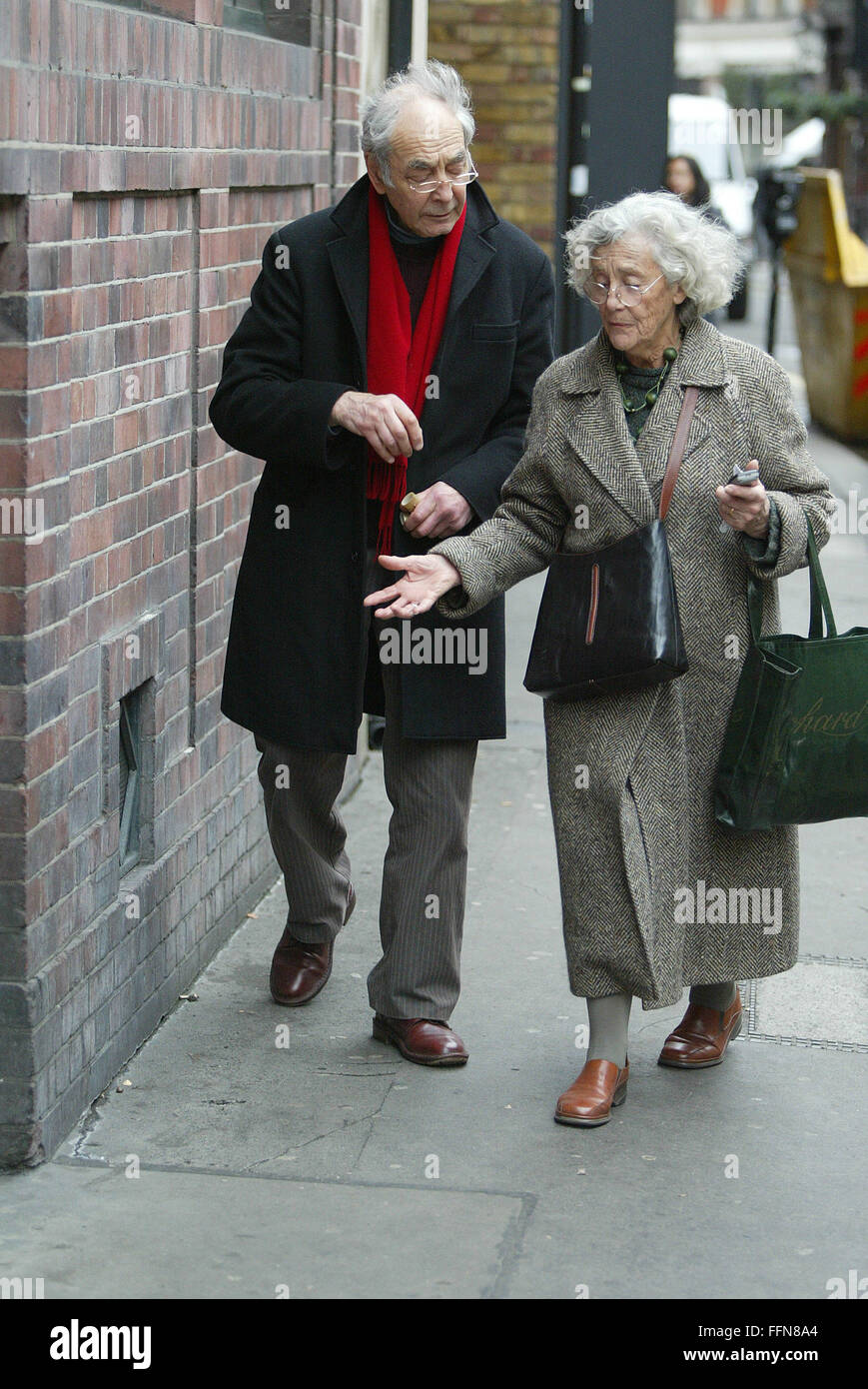 Leonard Fenton actor 2 pics (credit image©Jack Ludlam Stock Photo - Alamy