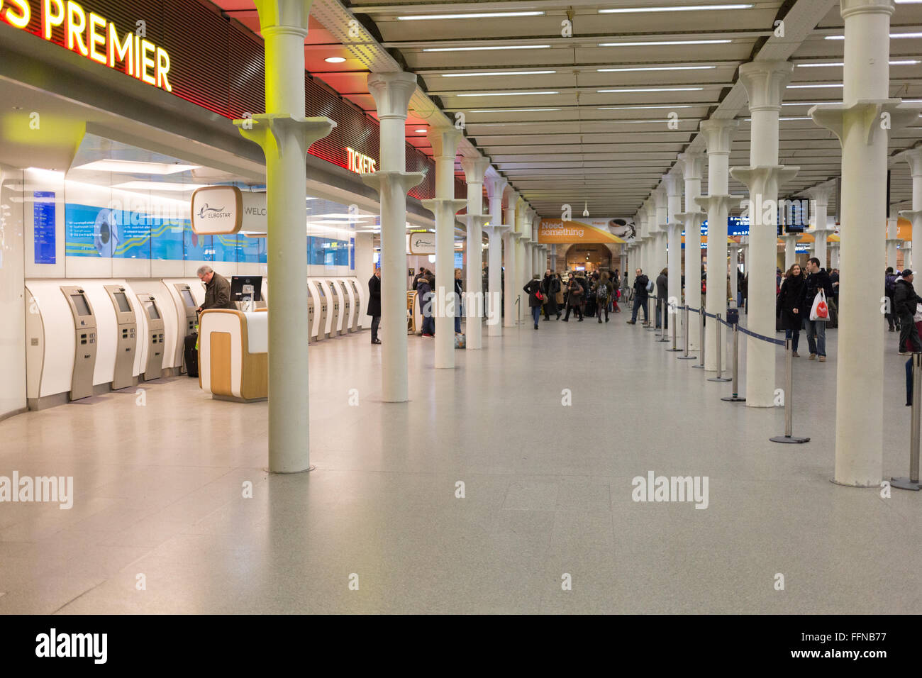 Eurostar check in hi-res stock photography and images - Alamy