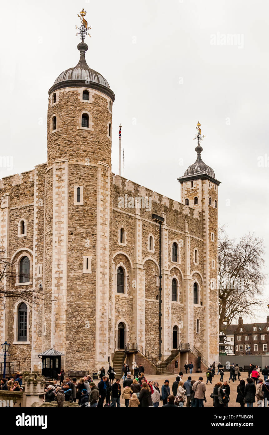 Crown jewels tower of london hi-res stock photography and images - Alamy