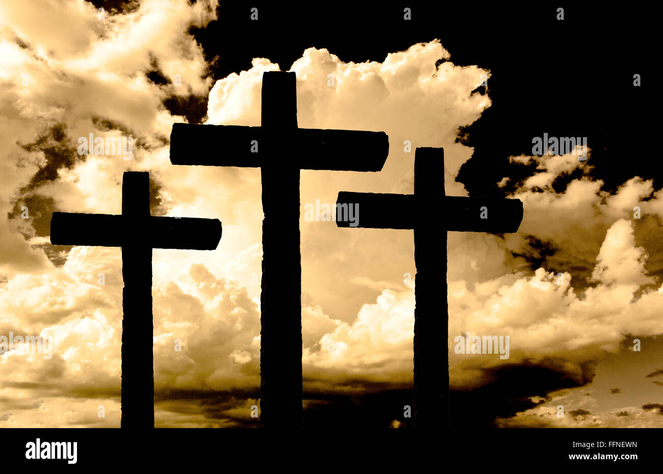 Cross shape dramatic sky hi-res stock photography and images - Alamy