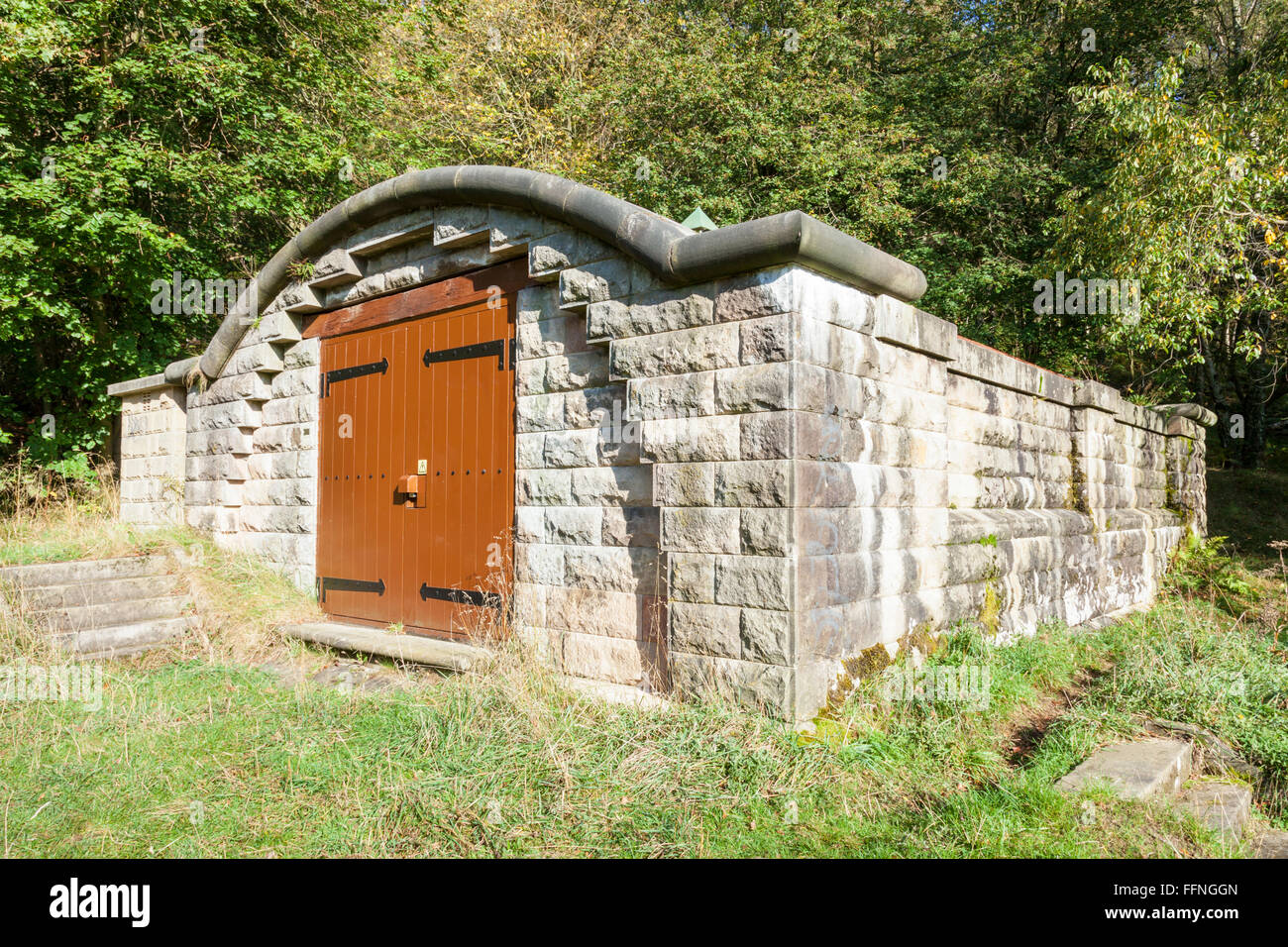 Valve house hi-res stock photography and images - Alamy