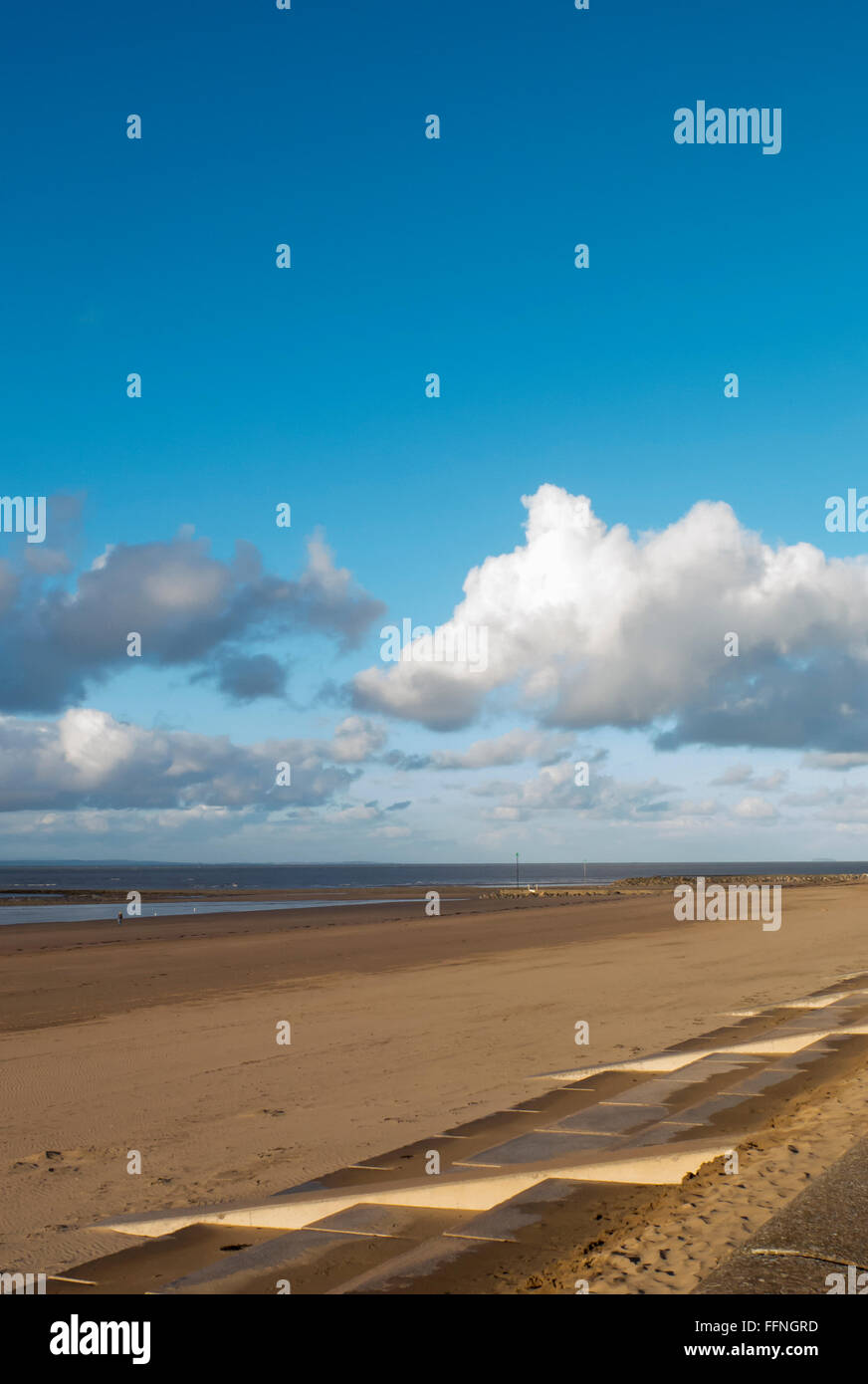 Wide open spaces, sun, sea and sand, Minehead, Somerset Stock Photo - Alamy