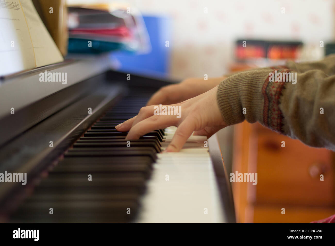 Hands playing classical piano hi-res stock photography and images - Alamy
