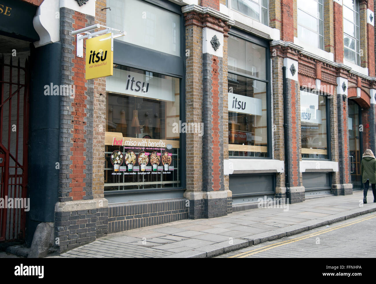 Itsu japanese fast food restaurant Stock Photo - Alamy