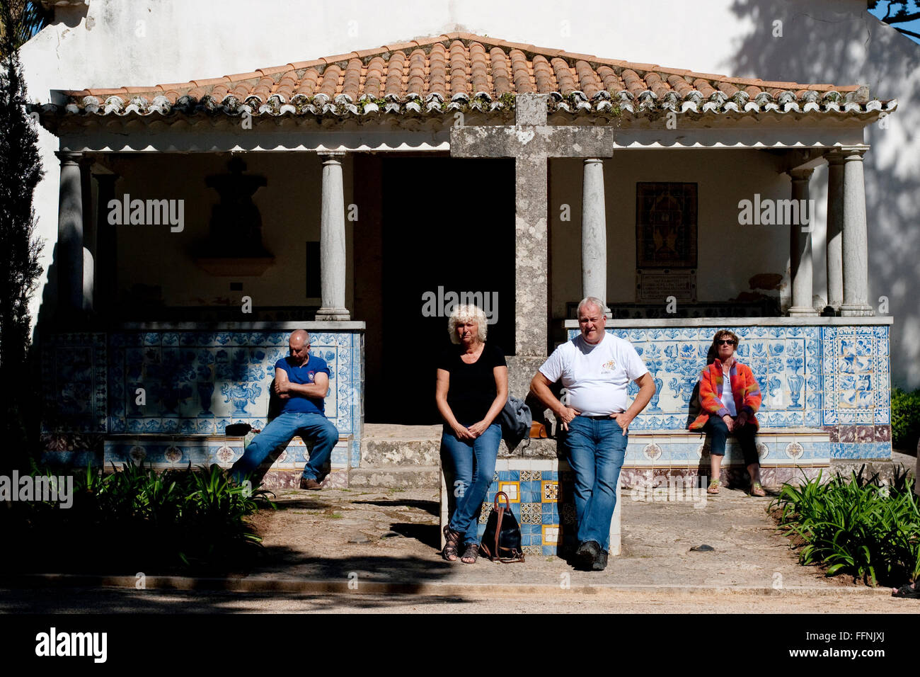 Church people back hi-res stock photography and images - Alamy