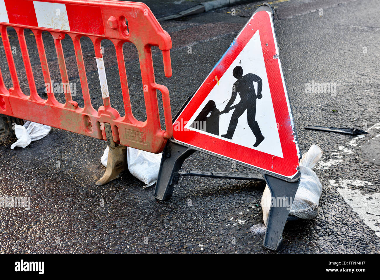 Triangular road sign hi-res stock photography and images - Alamy