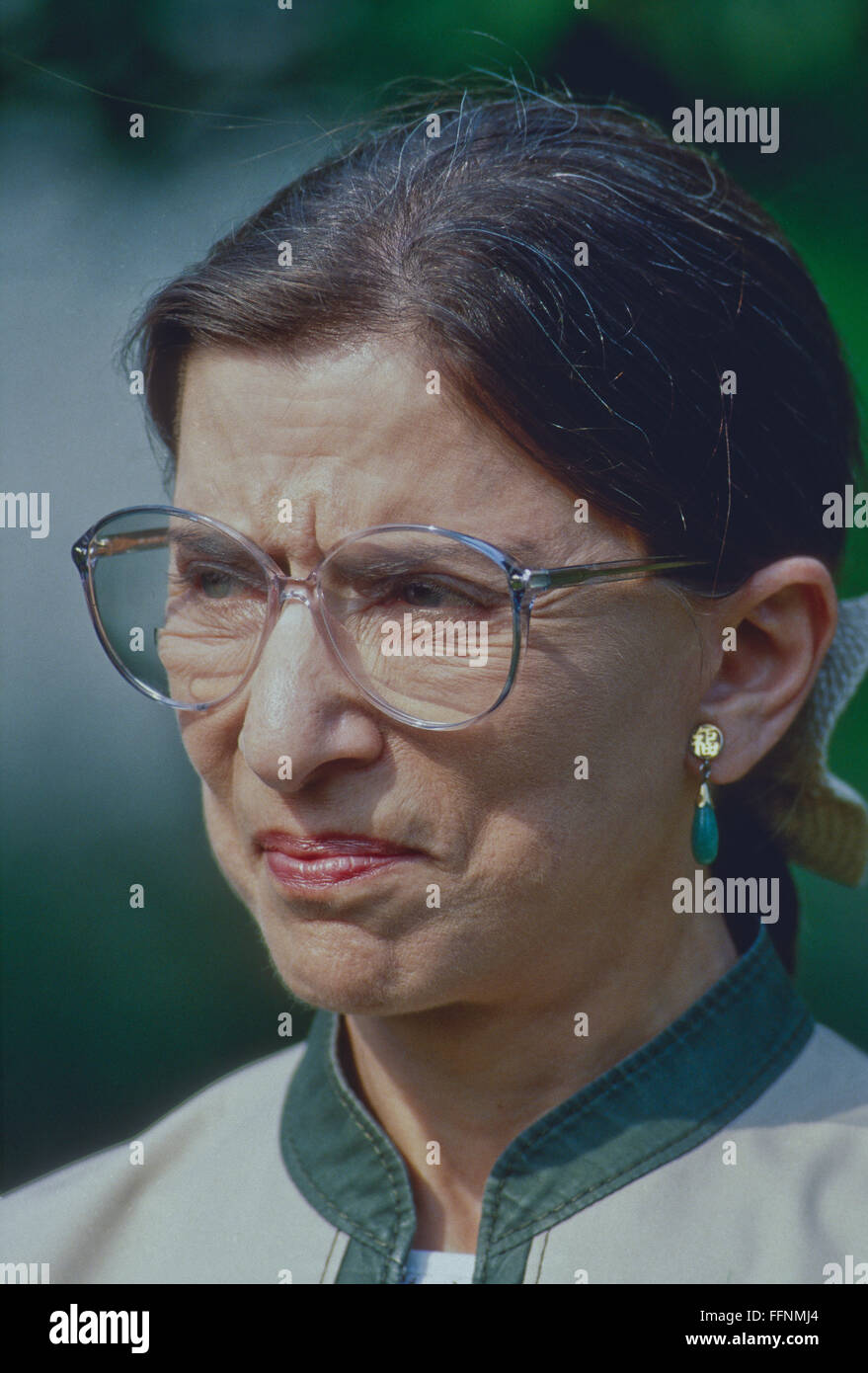 Listens in judge hi-res stock photography and images - Alamy