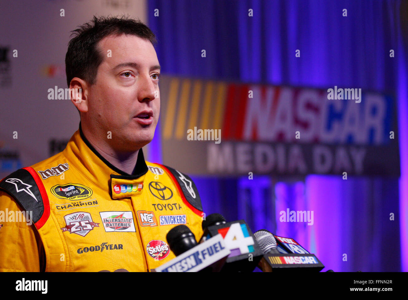 Kyle busch 2016 hi-res stock photography and images - Alamy