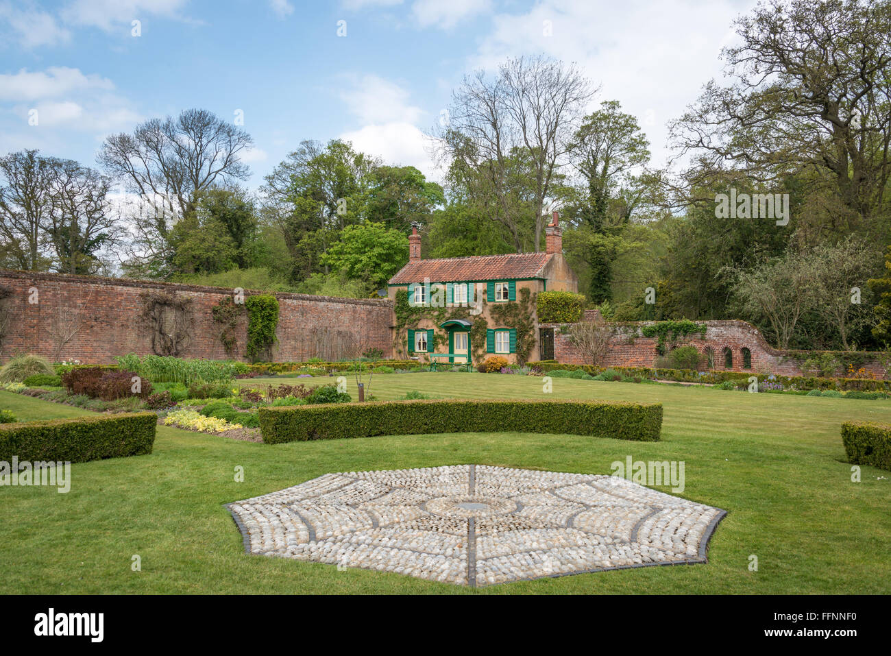 Gardens at Hoveton House and Gardens, Norfolk Stock Photo - Alamy