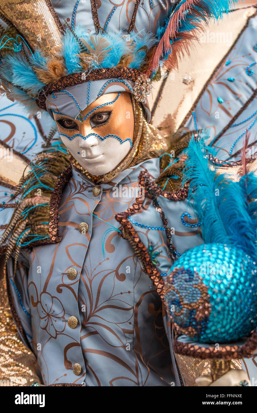 Blue and yellow carnival costume hi-res stock photography and images ...