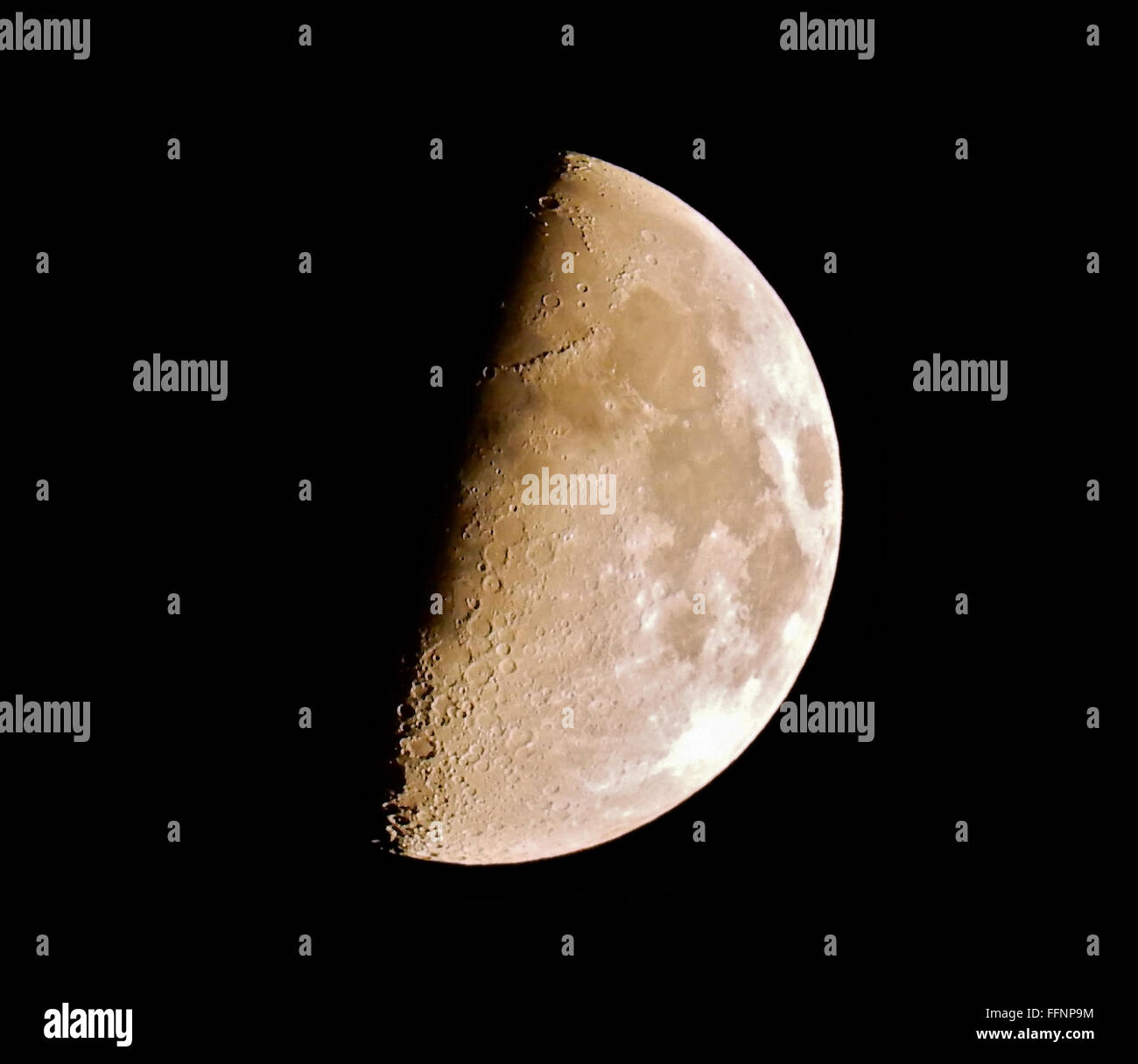 Moon cutout hi-res stock photography and images - Alamy