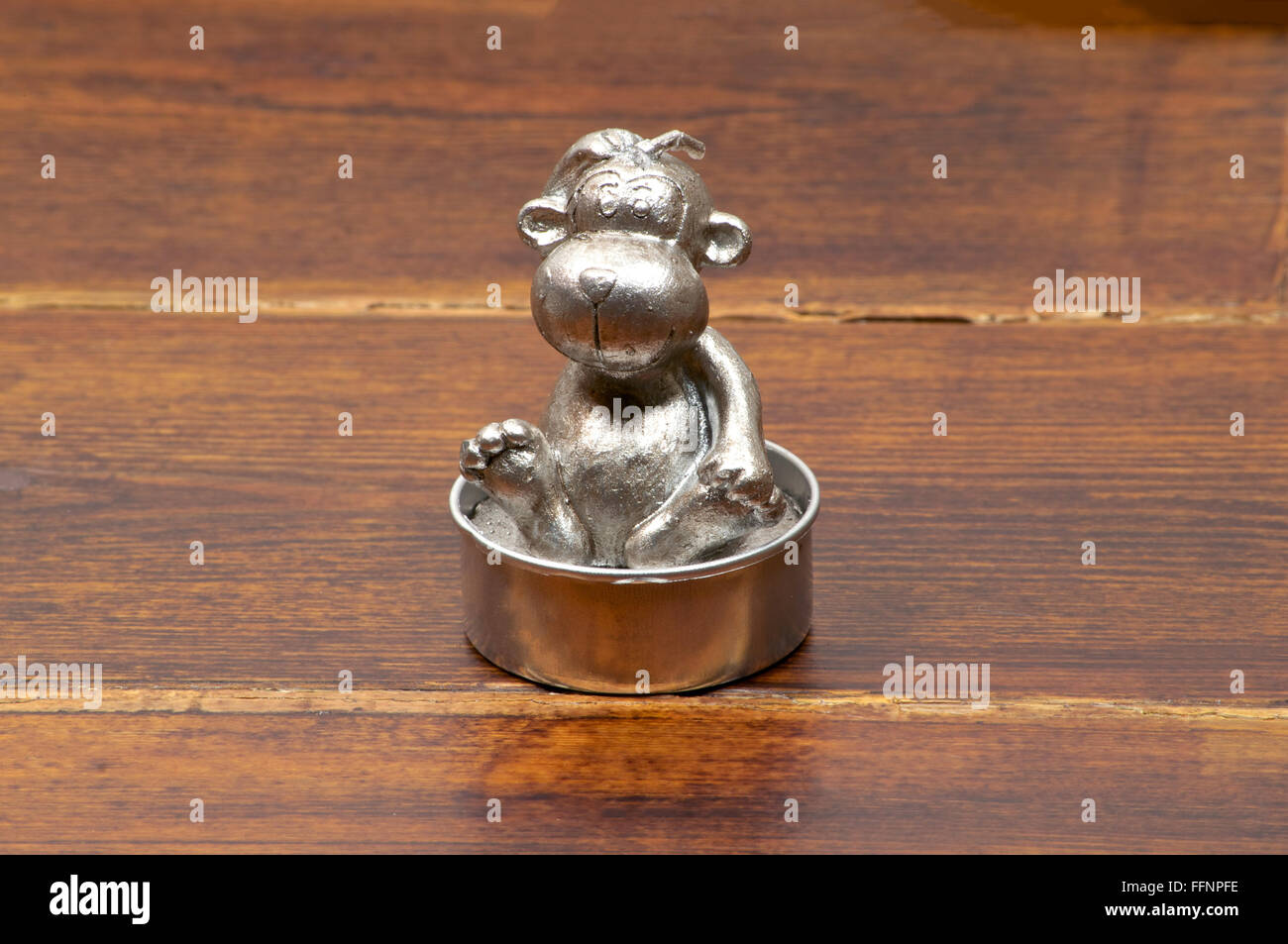 Silver monkey hi-res stock photography and images - Alamy