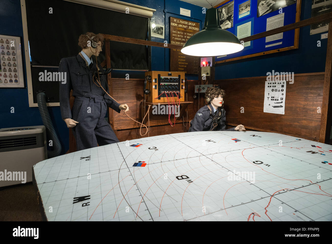 Air defence radar hi-res stock photography and images - Alamy