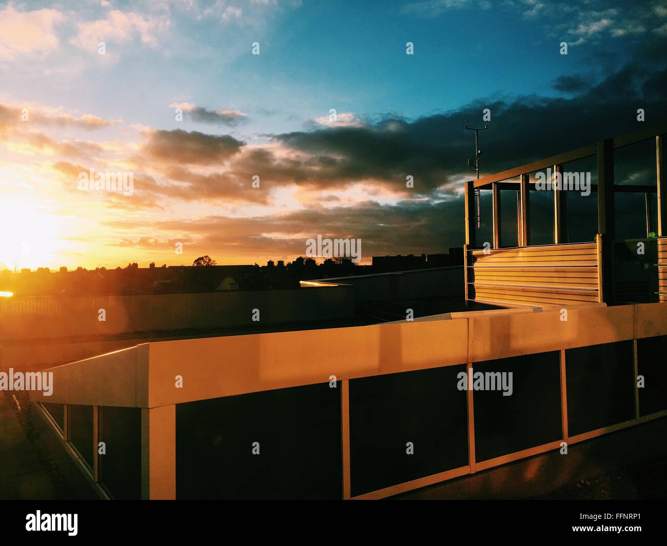 Dark rooftop hi-res stock photography and images - Alamy