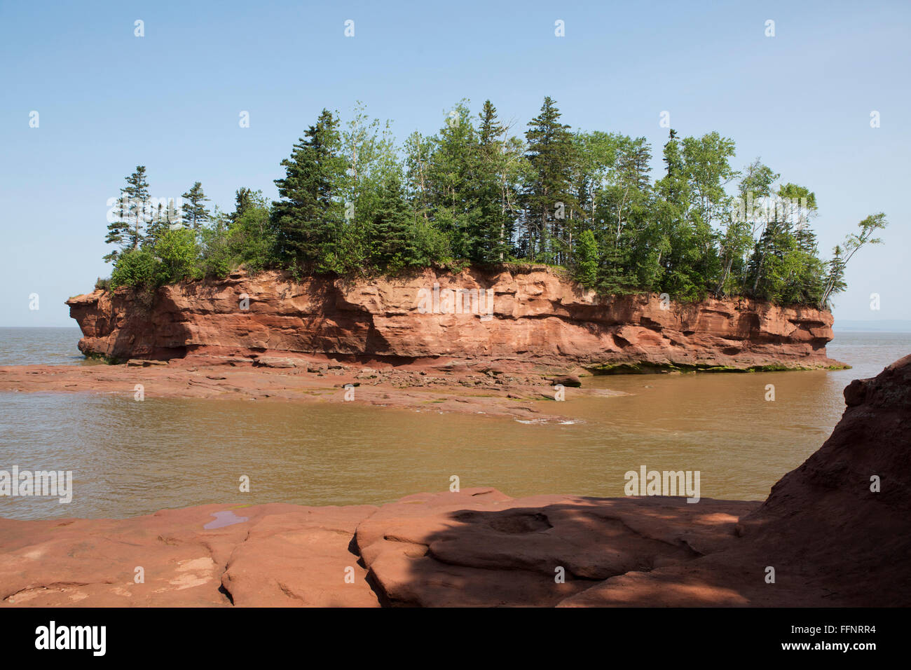 Coastal erosion bay of fundy hi-res stock photography and images - Alamy
