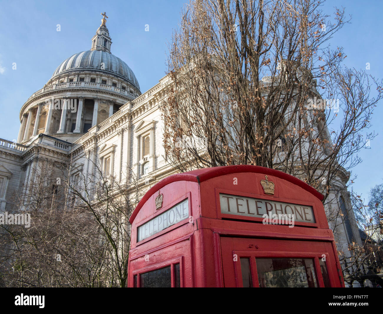 An iconic London scene of a red phone box and St Paul's Cathedral Stock ...