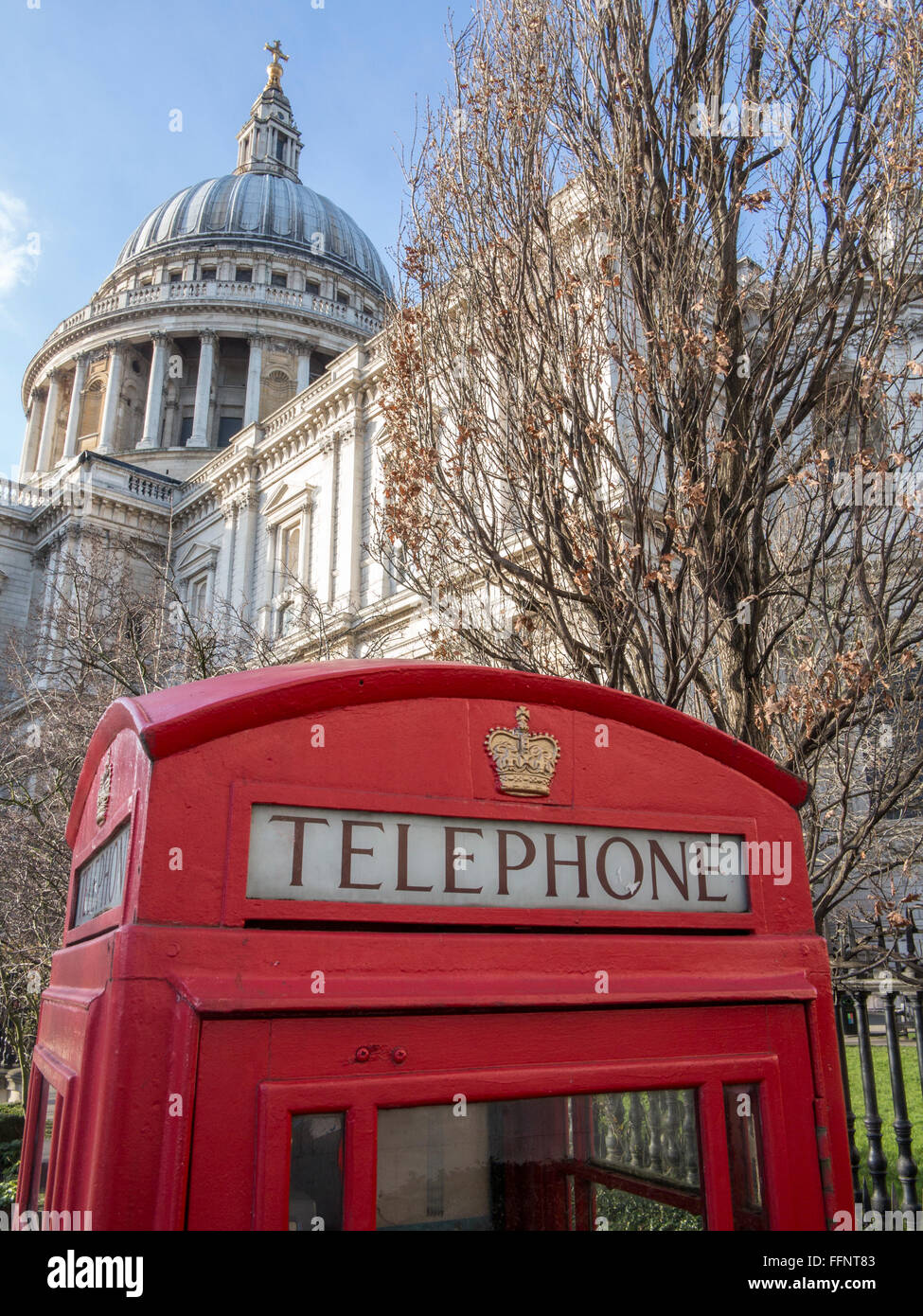 An iconic London scene of a red phone box and St Paul's Cathedral Stock ...