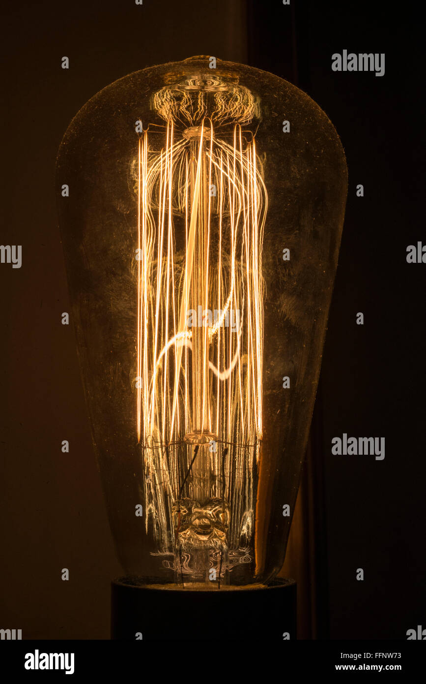 Retro lightbulb hi-res stock photography and images - Alamy