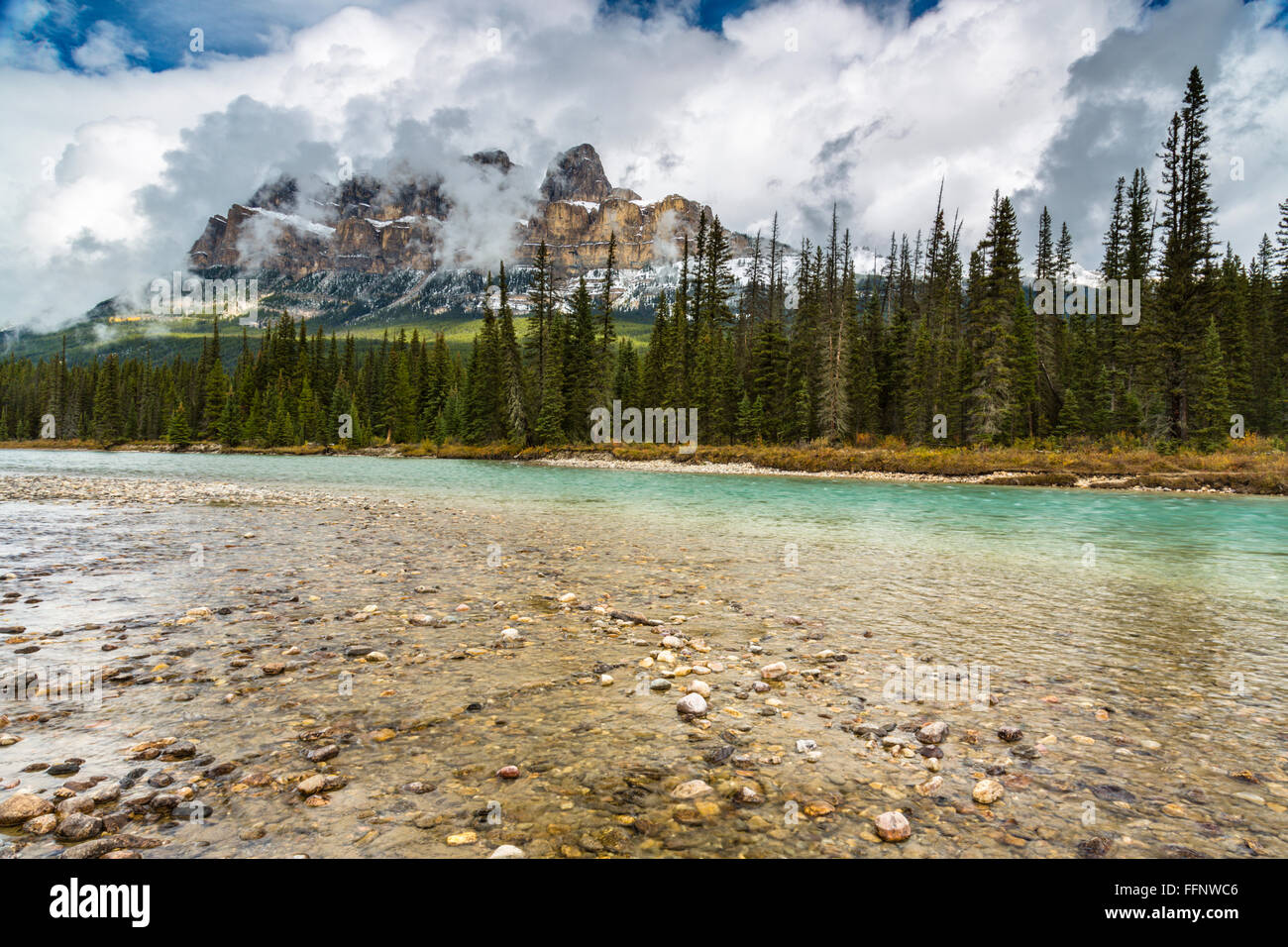 Castle junction hi-res stock photography and images - Alamy