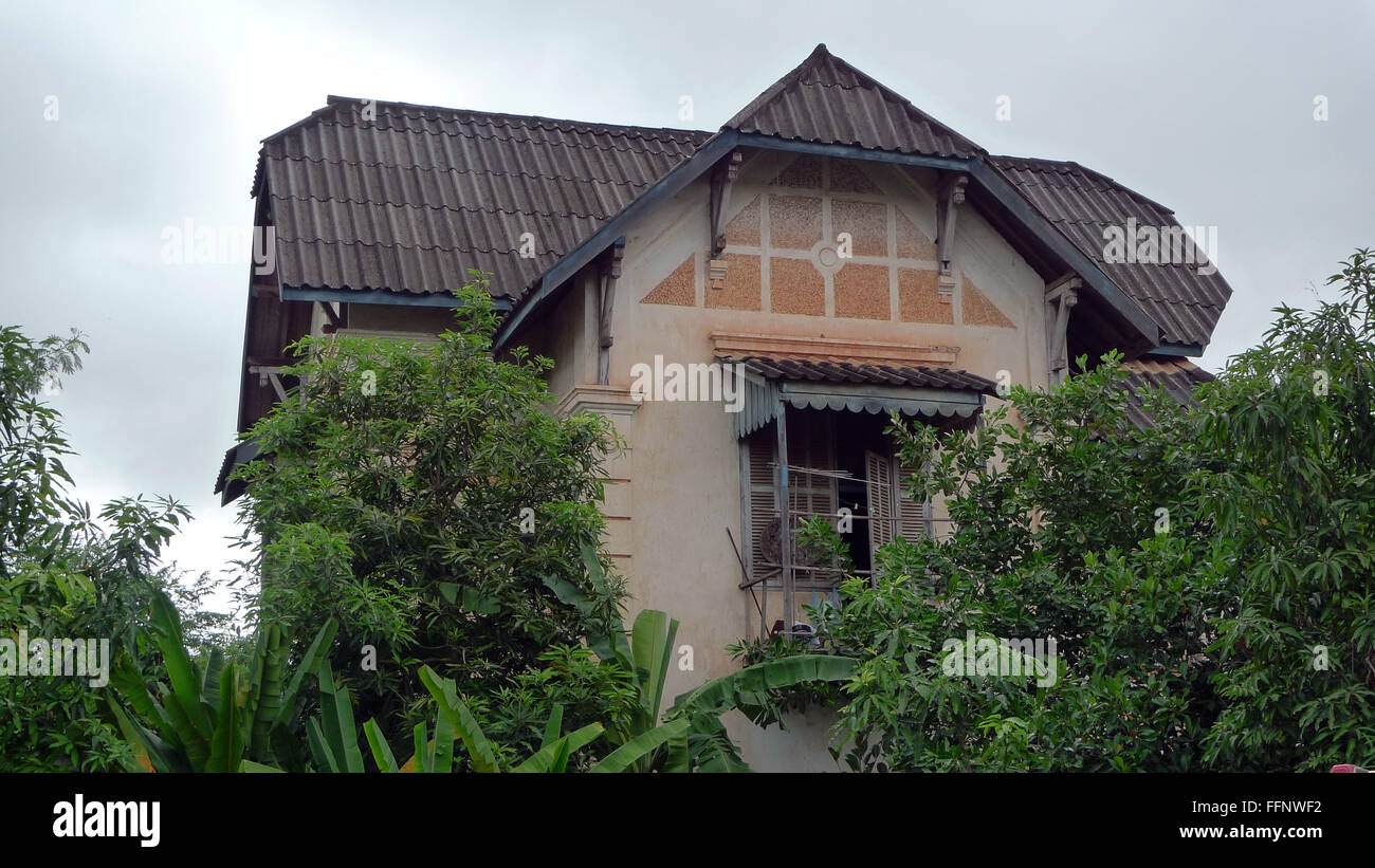 traditional house in Vientiane, Laos Stock Photo - Alamy