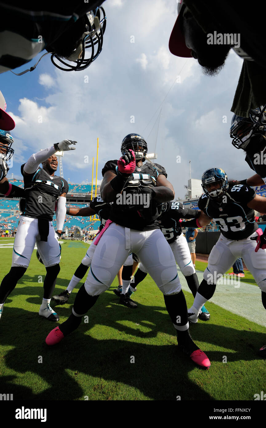 Jacksonville, FL, USA. 7th Oct, 2012. Jacksonville Jaguars defensive ...