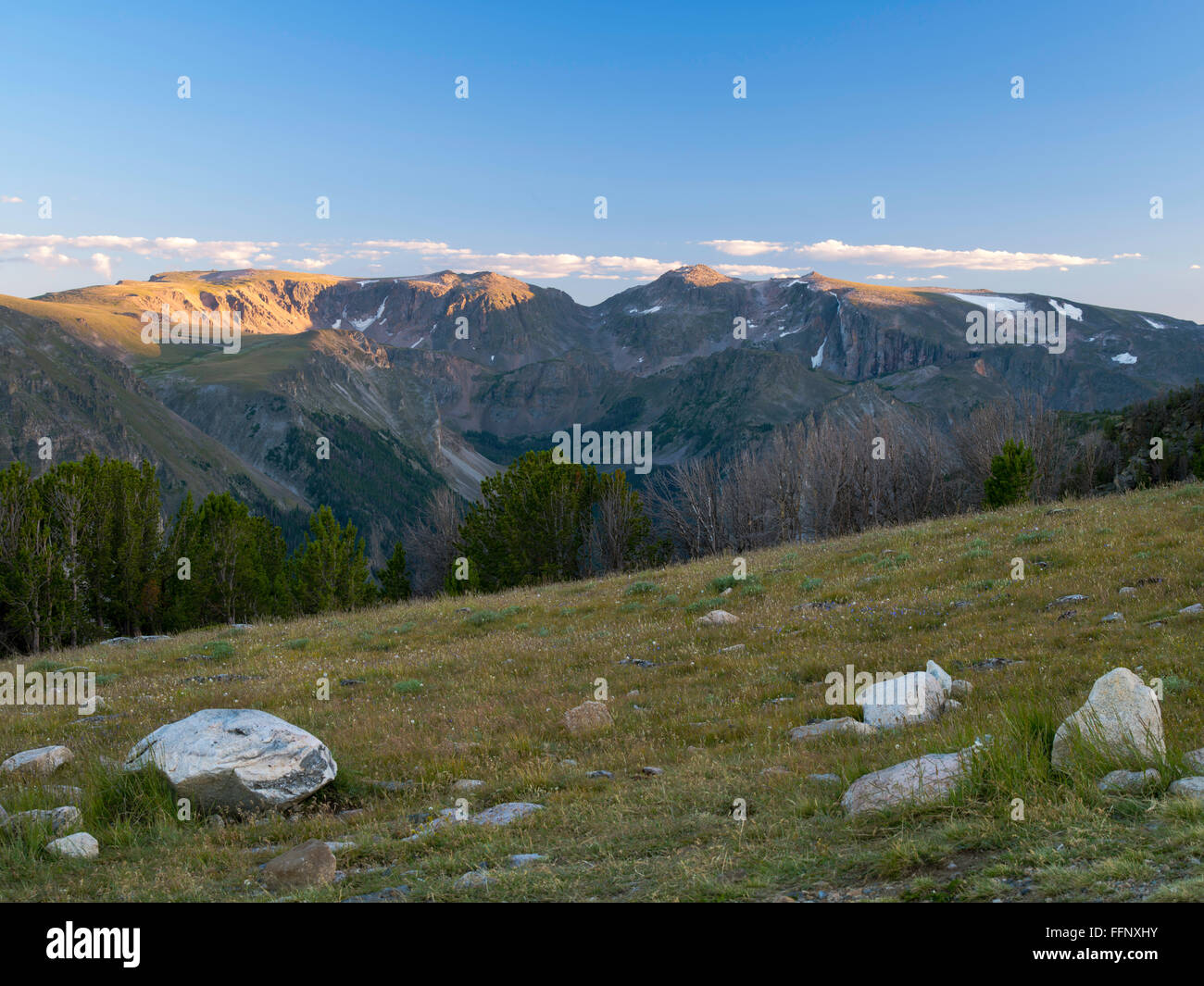 Beartooth pass montana red lodge hi-res stock photography and images ...