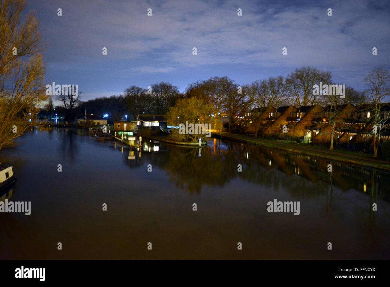 Looking over the River Thames from the Caversham, Reading bridge ...