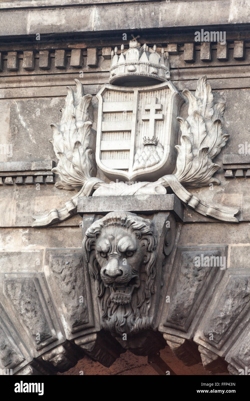 Coat of chain hi-res stock photography and images - Alamy