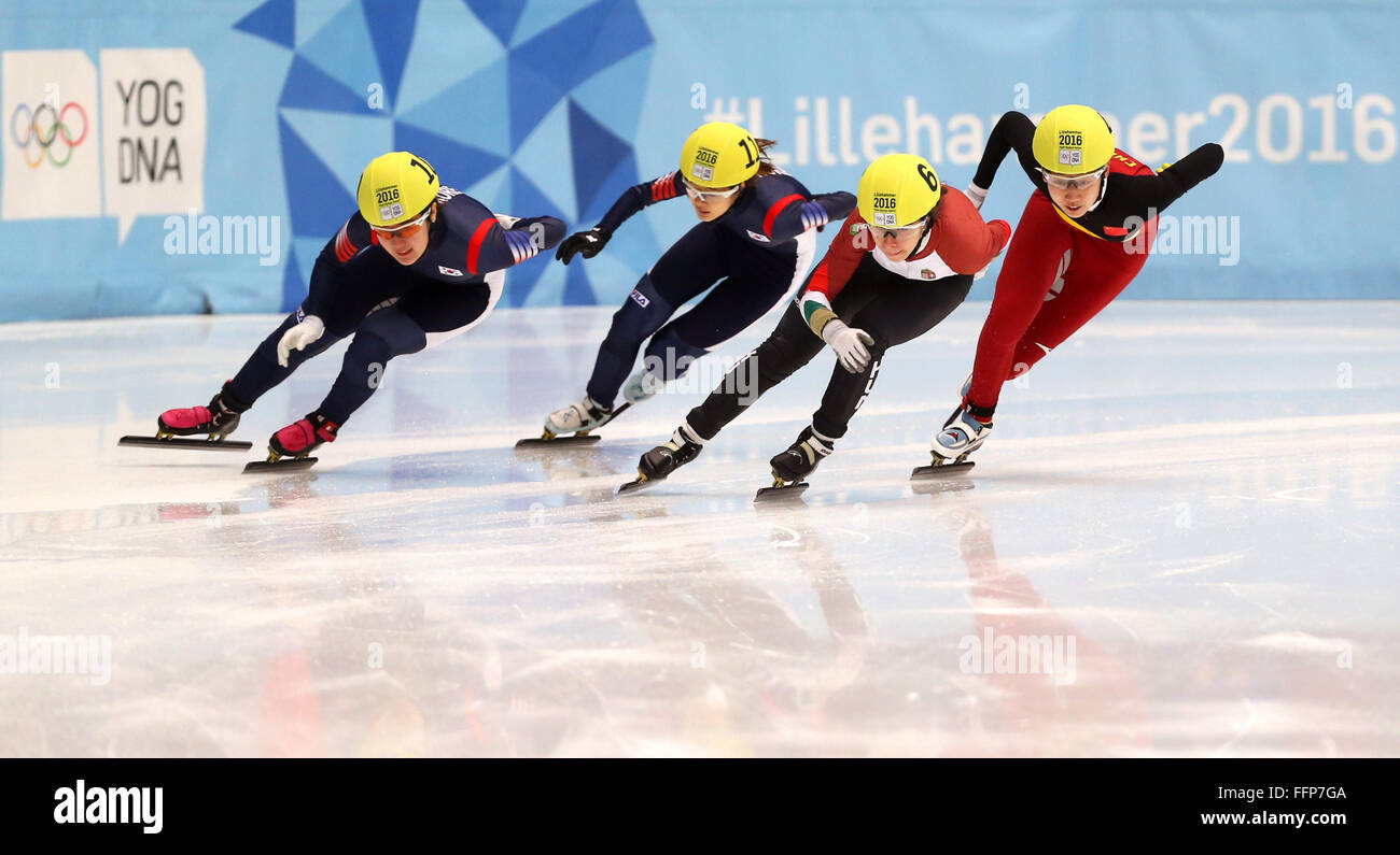 Gjovik, Hungary's Petra Jaszapati and China's Zang Yize (L-R) compete ...