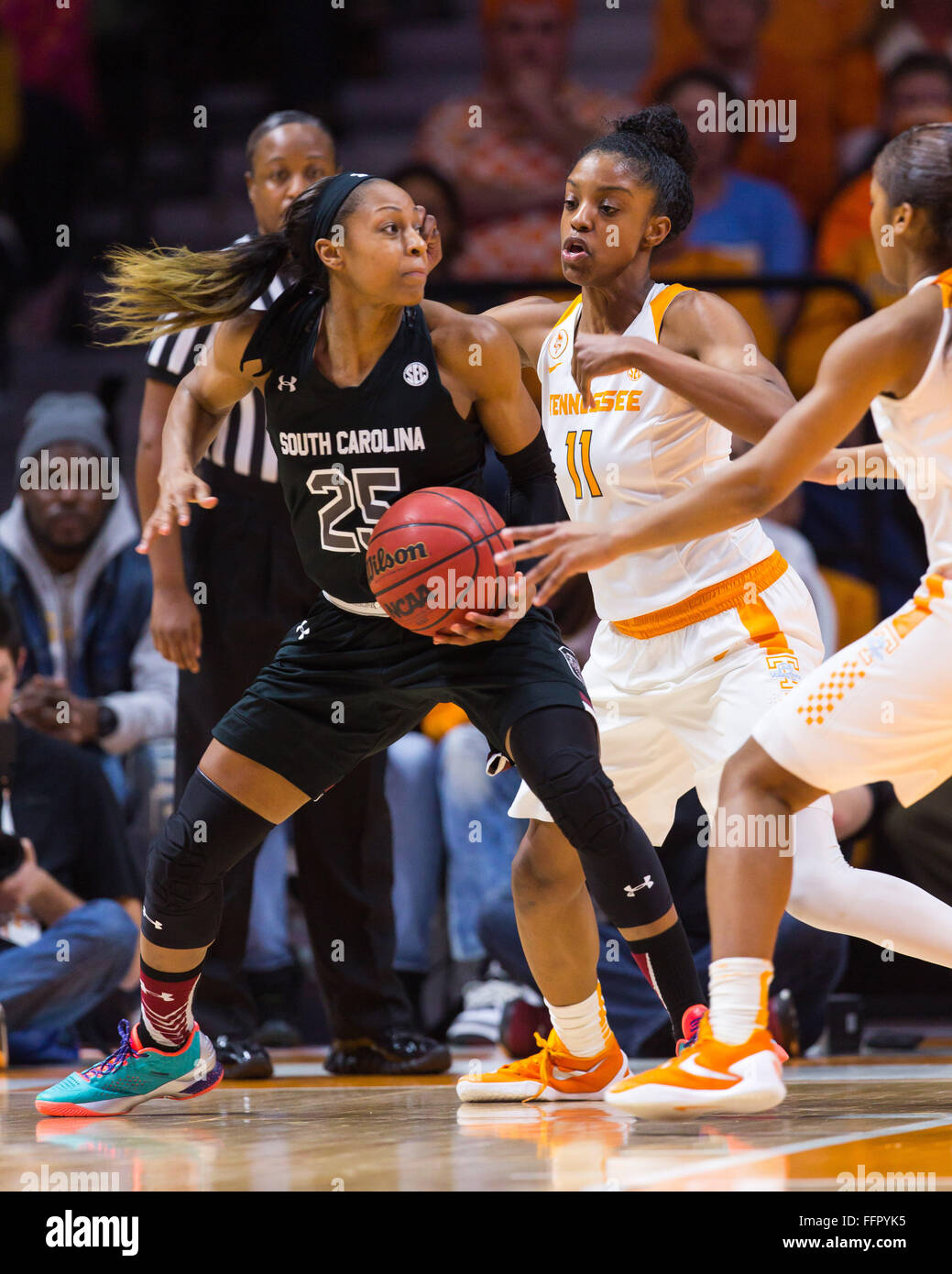 February 15, 2016: Diamond DeShields #11 of the Tennessee Lady ...