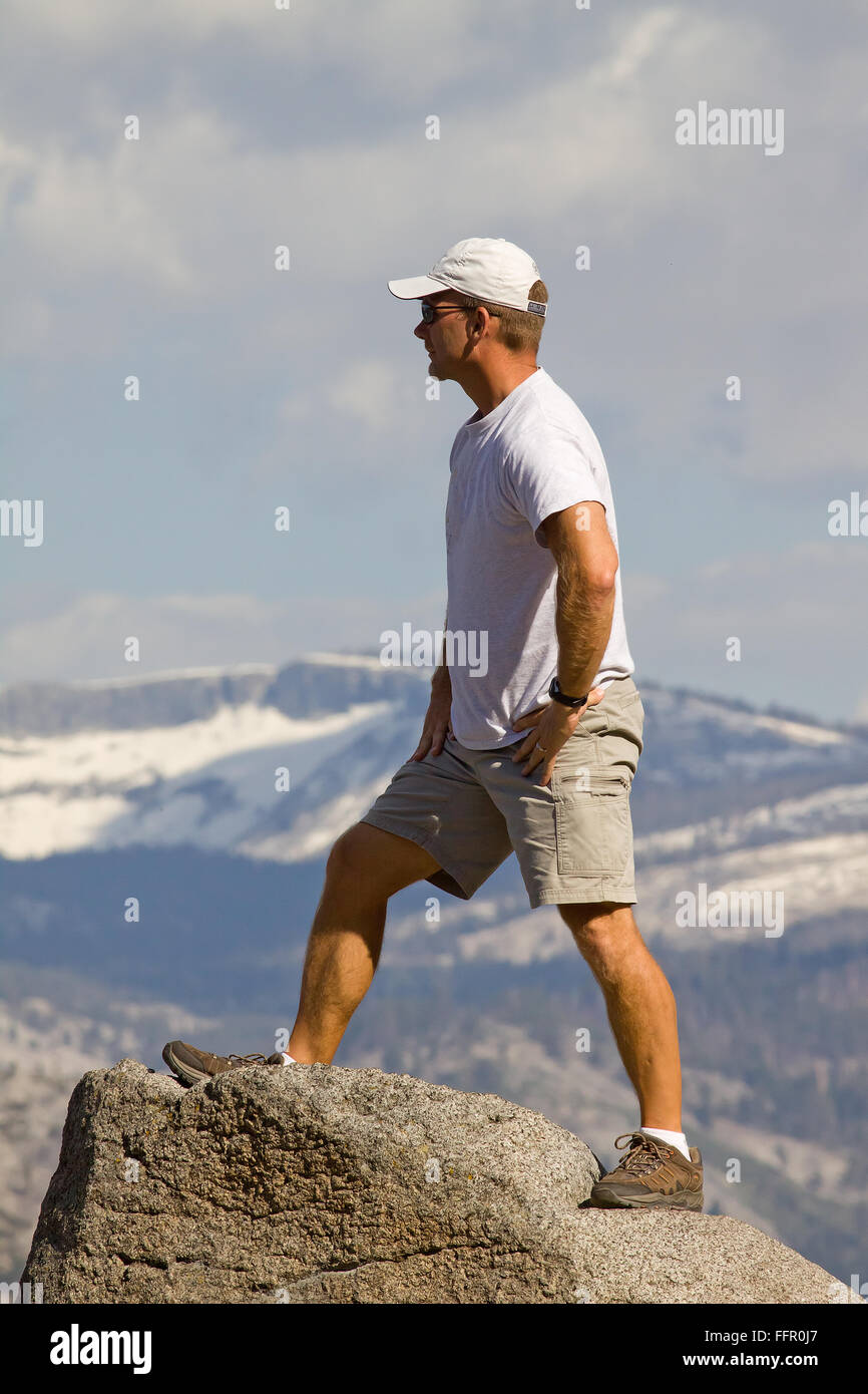 Man at mountain top hi-res stock photography and images - Alamy