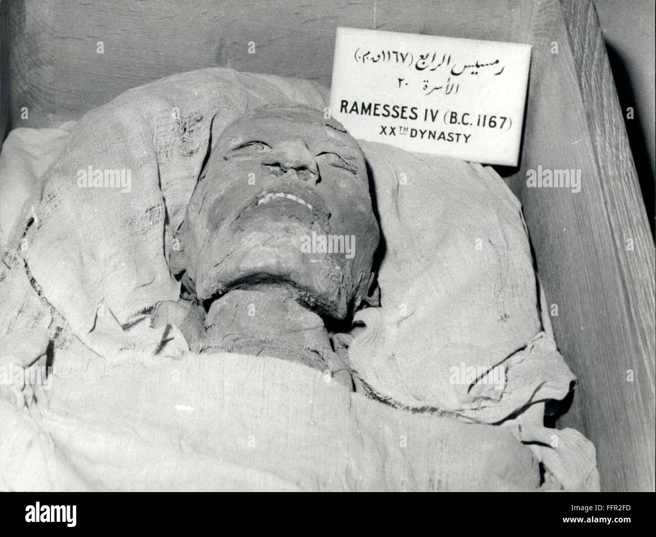 1966 - Discovery of a 2,000 year old Body with not a sign of Decay ...