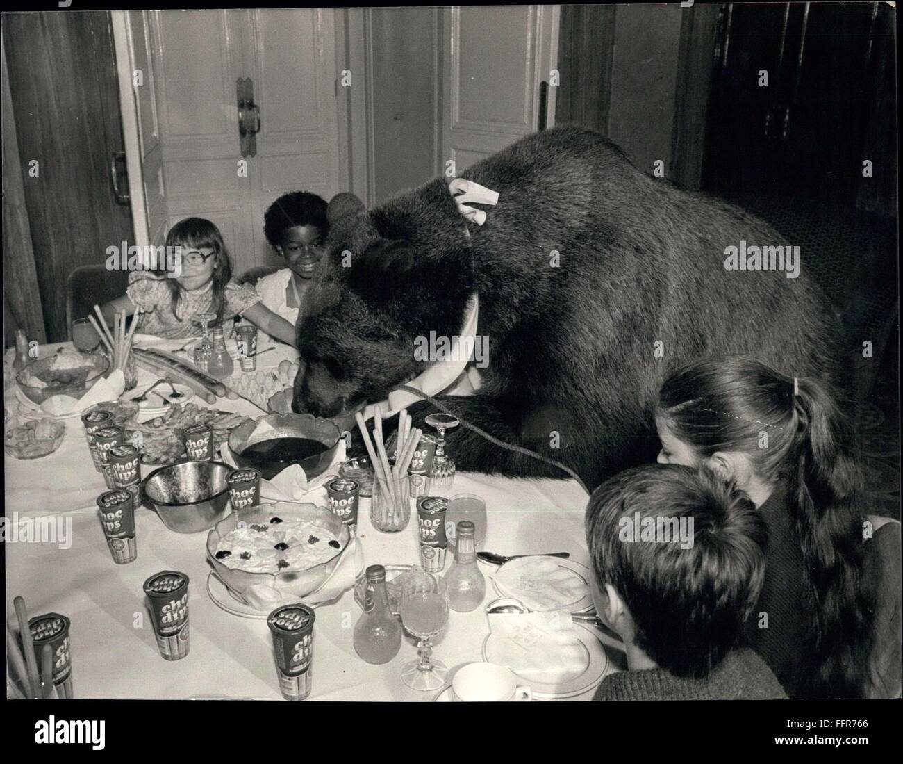 Hercules bear hi-res stock photography and images - Alamy
